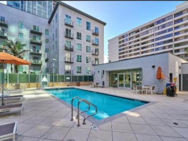2 Br, 2 bath, Condo 645 W 9th St