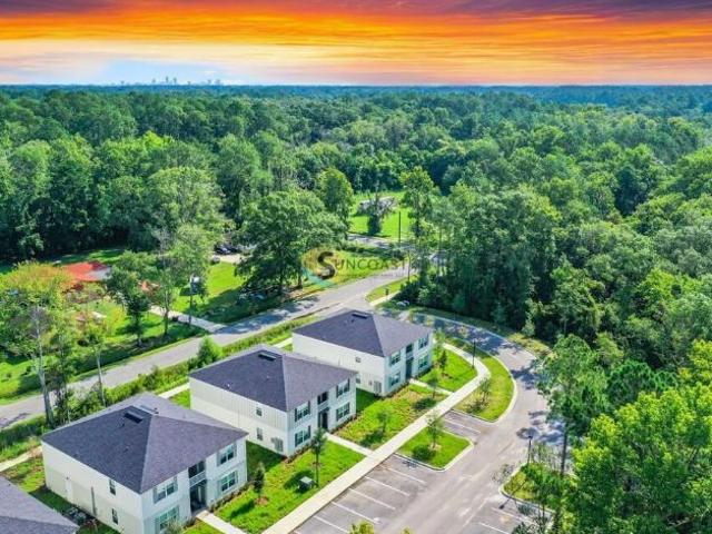 2 Br, 2 bath, Condo 6493 Breezy Oaks Way