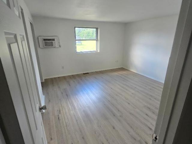 2 Br, 2 bath, Condo 6538 6552 Conway Drive