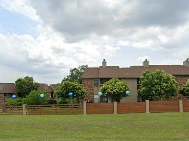 2 Br, 2 bath, Condo 653 Loop 337