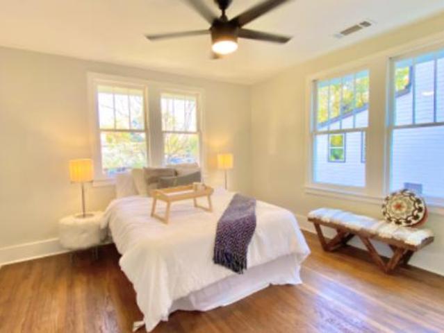 2 Br, 2 bath, Condo 658 Cascade Ave SW