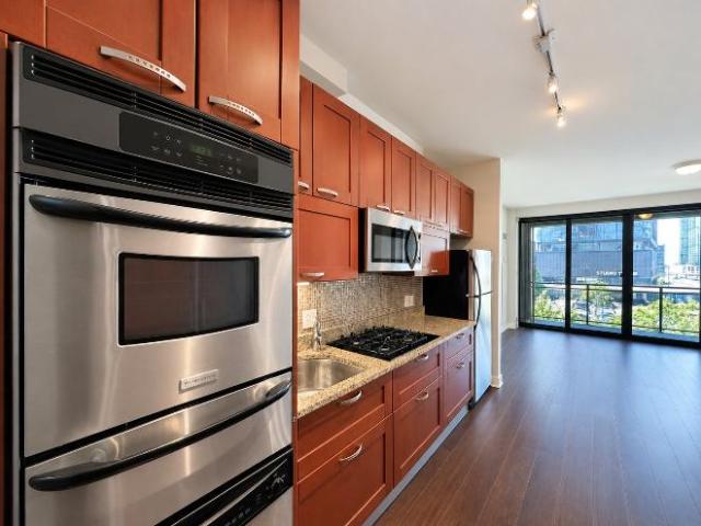 2 Br, 2 bath, Condo 660 W Wayman Street