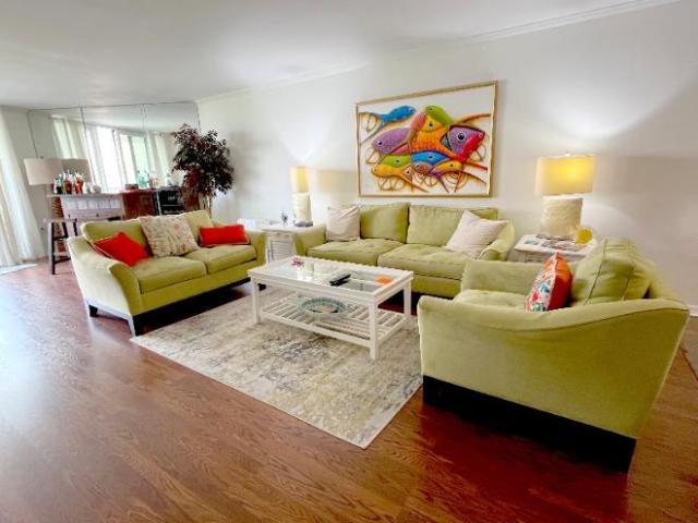 2 Br, 2 bath, Condo 6650 Sunset Way