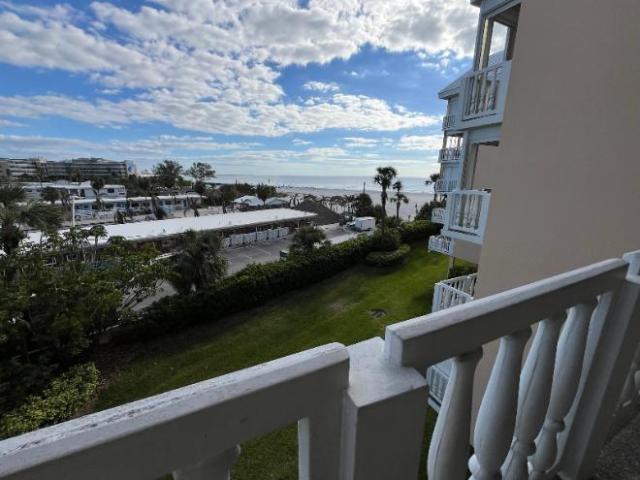 2 Br, 2 bath, Condo 6650 Sunset Way