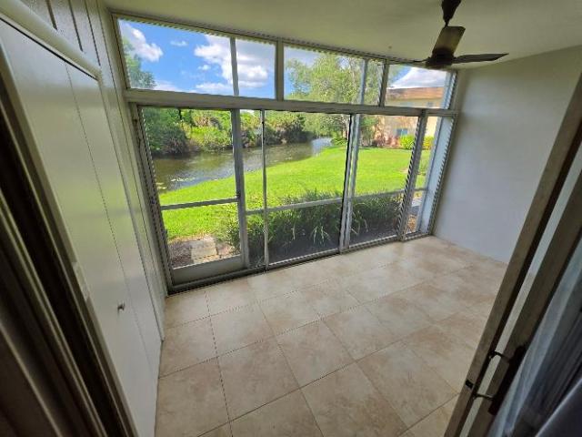 2 Br, 2 bath, Condo 665 Palm View Dr