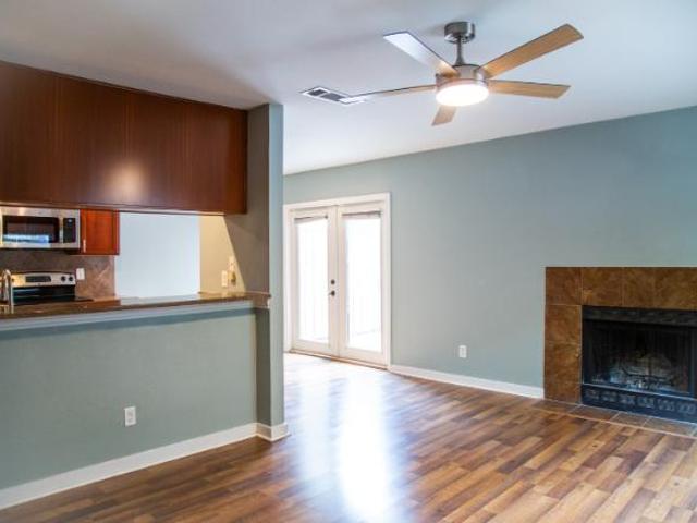 2 Br, 2 bath, Condo 6700 Cooper Ln