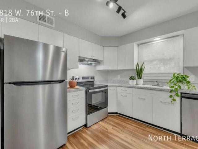 2 Br, 2 bath, Condo 6818 W 76th St