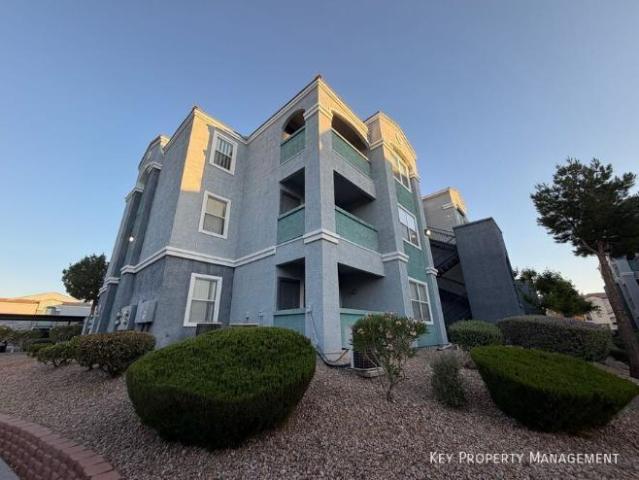 2 Br, 2 bath, Condo 6955 N Durango Dr
