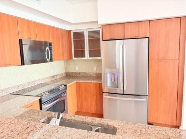 2 Br, 2 bath, Condo 700 E Boynton Beach Boulevard