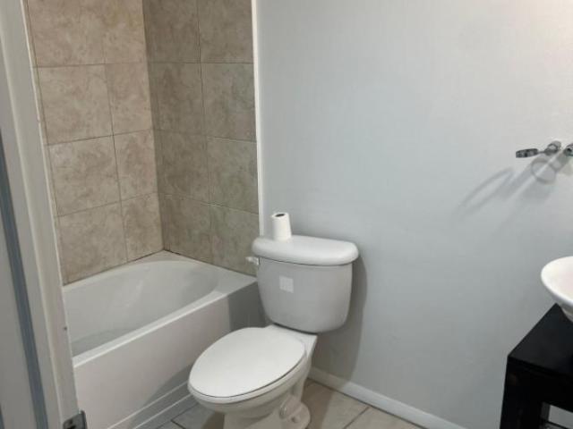 2 Br, 2 bath, Condo 701 S Madison Ave
