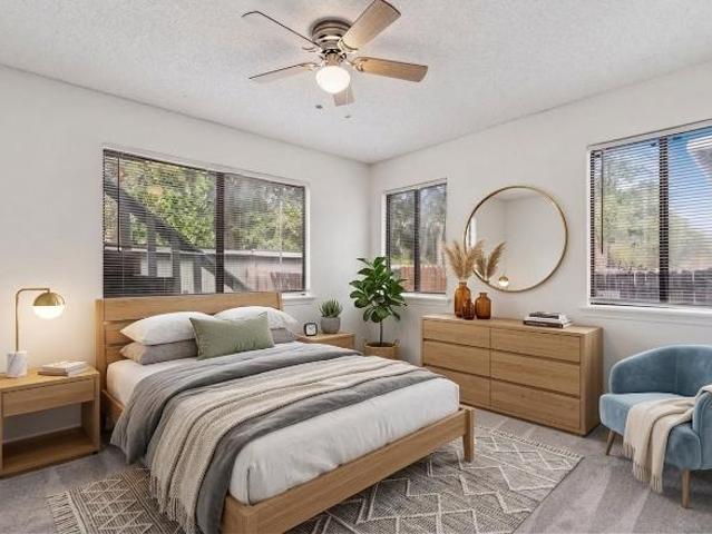 2 Br, 2 bath, Condo 7086 Ponce De Leon Ave
