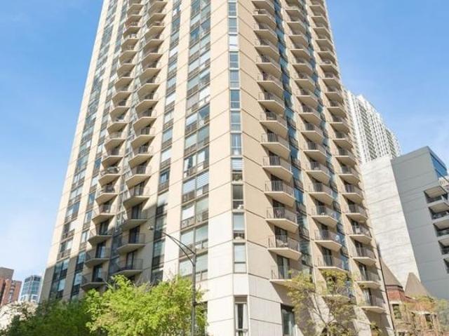 2 Br, 2 bath, Condo 70 West Huron