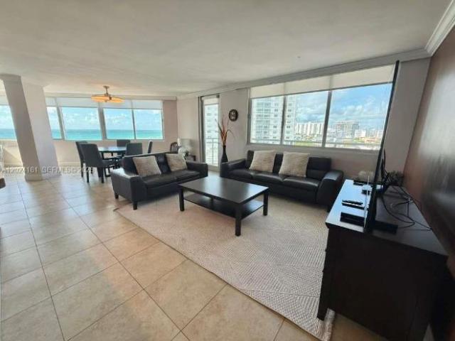 2 Br, 2 bath, Condo 7135 Collins Ave