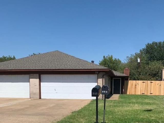 2 Br, 2 bath, Condo 719 Bluebonnet