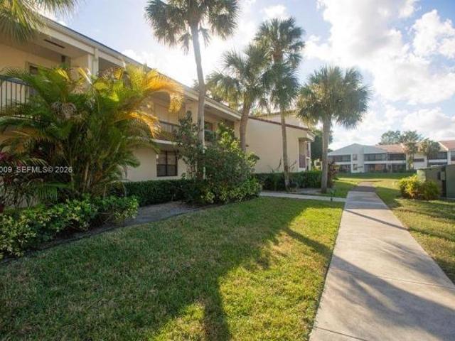 2 Br, 2 bath, Condo 7200 NW 1st St