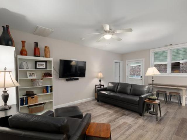 2 Br, 2 bath, Condo 723 S Boylan Ave