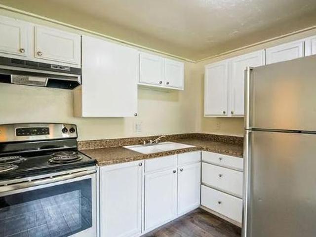 2 Br, 2 bath, Condo 7240 Tennyson Street