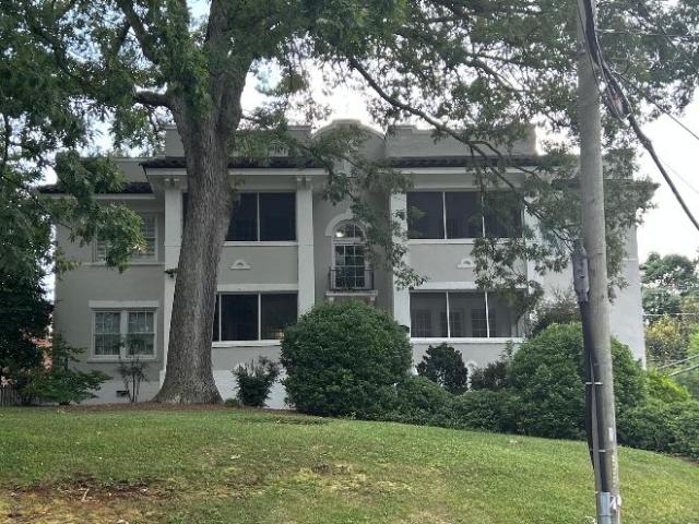 2 Br, 2 bath, Condo 72 West End Blvd