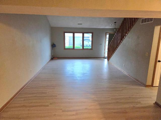 2 Br, 2 bath, Condo 7335 Travertine