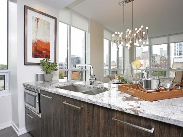 2 Br, 2 bath, Condo 738 N Hudson Ave