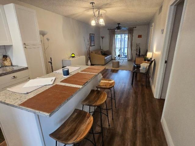 2 Br, 2 bath, Condo 7420 Stirling Road