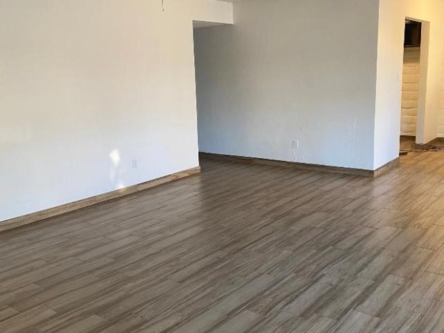 2 Br, 2 bath, Condo 742 Theta Cir