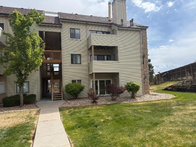 2 Br, 2 bath, Condo 7468 S Alkire St