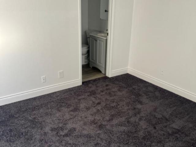 2 Br, 2 bath, Condo 750 W Bonita Ave