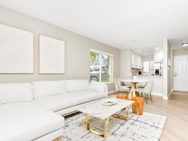 2 Br, 2 bath, Condo 7535 Charmant Dr