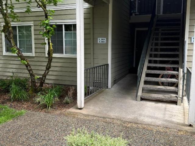 2 Br, 2 bath, Condo 755 5th Ave NW
