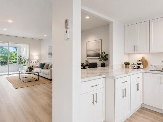 2 Br, 2 bath, Condo 7605 NW 5th Pl