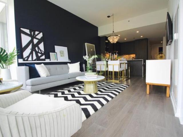 2 Br, 2 bath, Condo 762 N Hudson