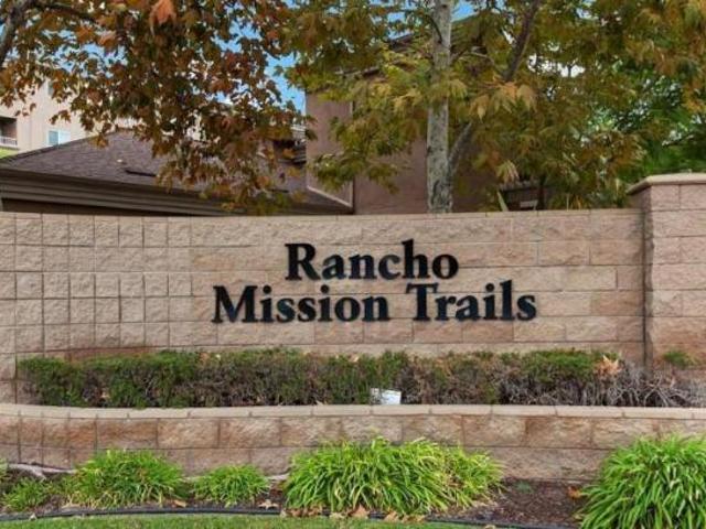 2 Br, 2 bath, Condo 7677 Mission Gorge Rd