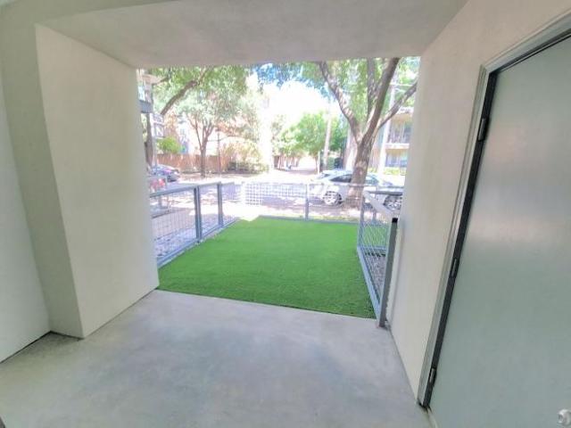 2 Br, 2 bath, Condo 7700 Greenway Blvd