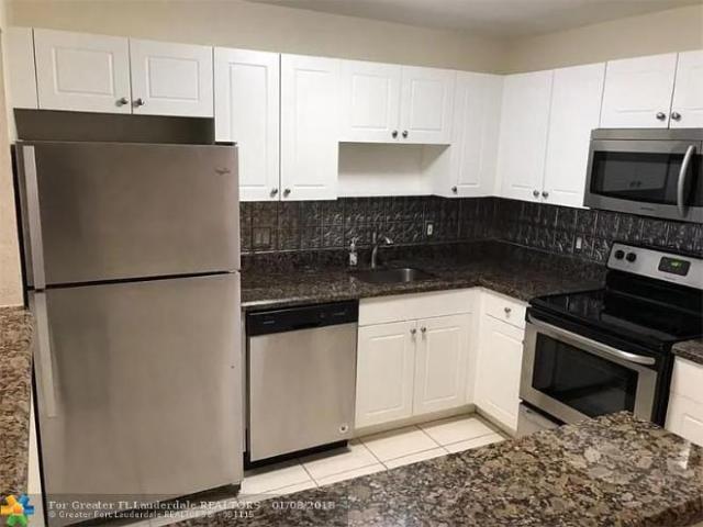 2 Br, 2 bath, Condo 770 SE 2nd Ave