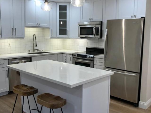 2 Br, 2 bath, Condo 7811 Eads Ave
