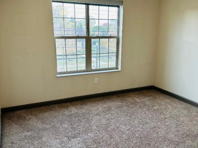 2 Br, 2 bath, Condo 7 E Dominion Blvd