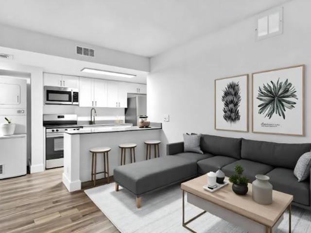 2 Br, 2 bath, Condo 801 Sw 15