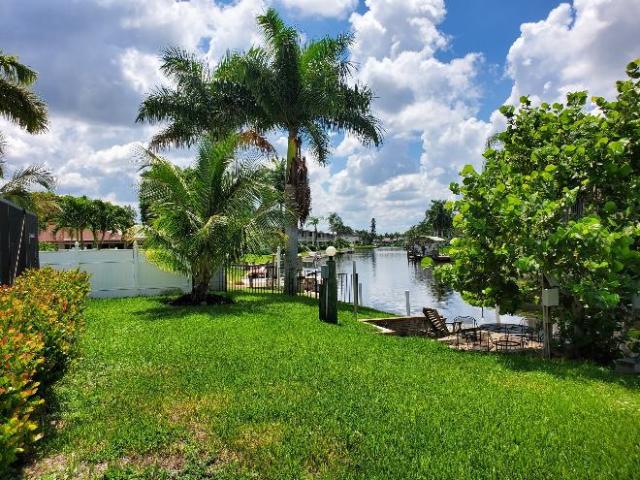 2 Br, 2 bath, Condo 802 Victoria Dr