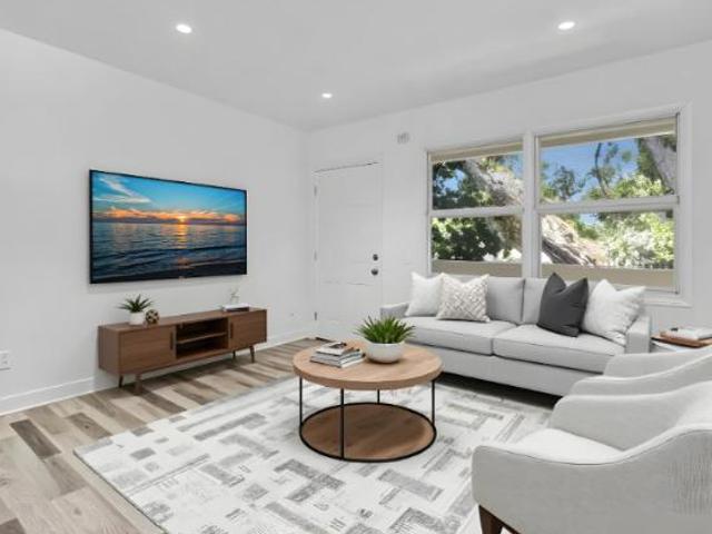 2 Br, 2 bath, Condo 803 SW 15 Avenue