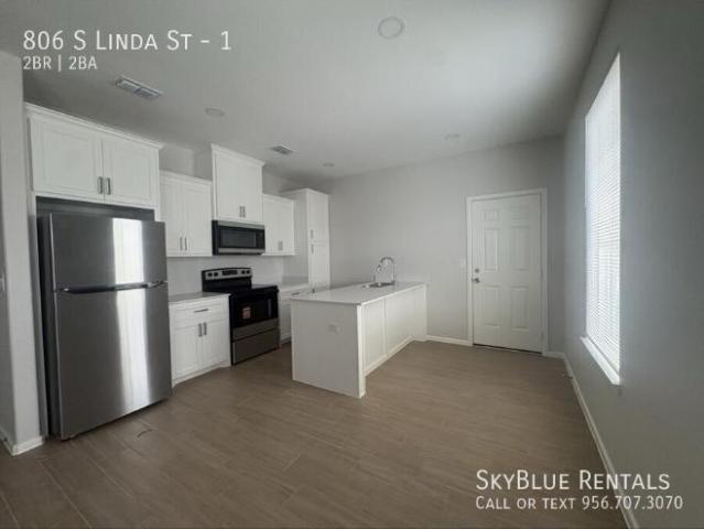 2 Br, 2 bath, Condo 806 S Linda St