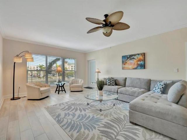 2 Br, 2 bath, Condo 808 3rd Ave West