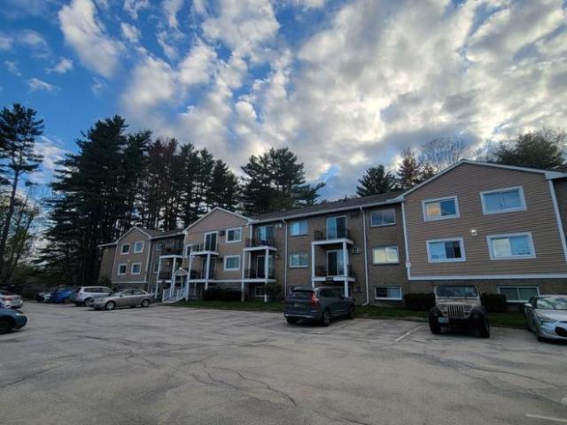 2 Br, 1 bath, Condo 81 Fisherville Road
