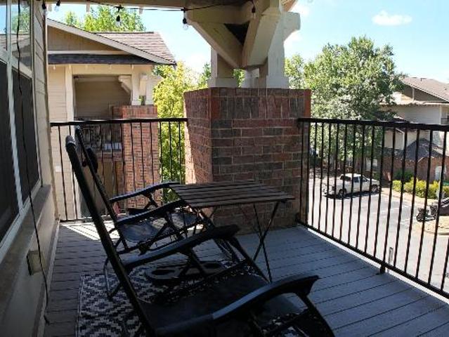 2 Br, 2 bath, Condo 833 Old Greenville Hwy