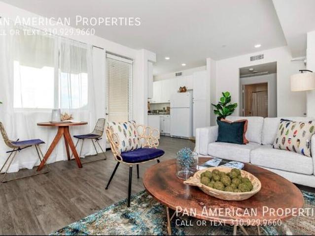 2 Br, 2 bath, Condo 840 S Magnolia Ave