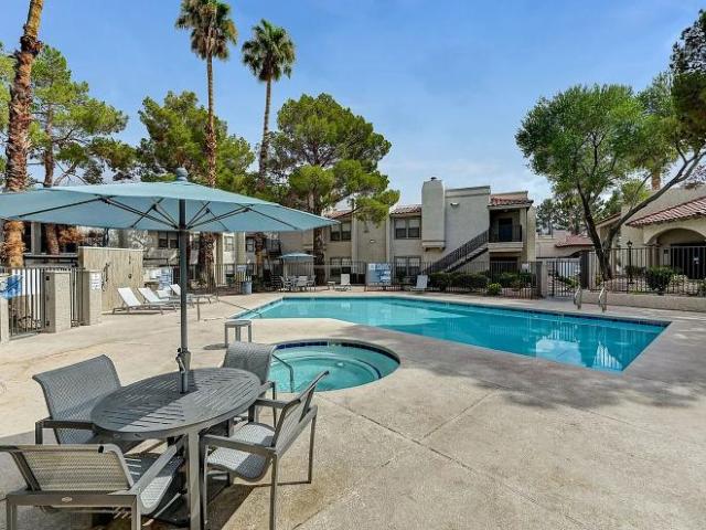 2 Br, 2 bath, Condo 8530 W Sahara Ave