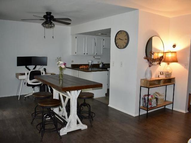 2 Br, 2 bath, Condo 8565 Independence Ave