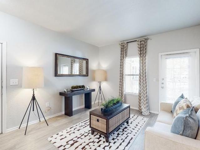 2 Br, 2 bath, Condo 8711 Bowens Crossing