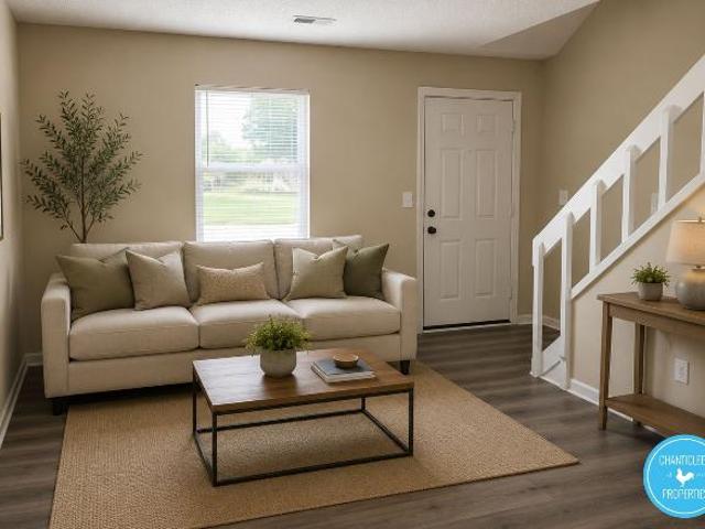 2 Br, 2 bath, Condo 900 East Gilbreath St