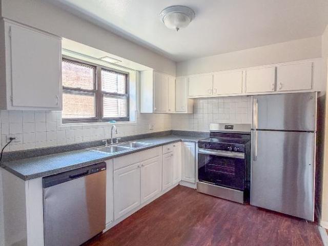 2 Br, 2 bath, Condo 9012 Lamon